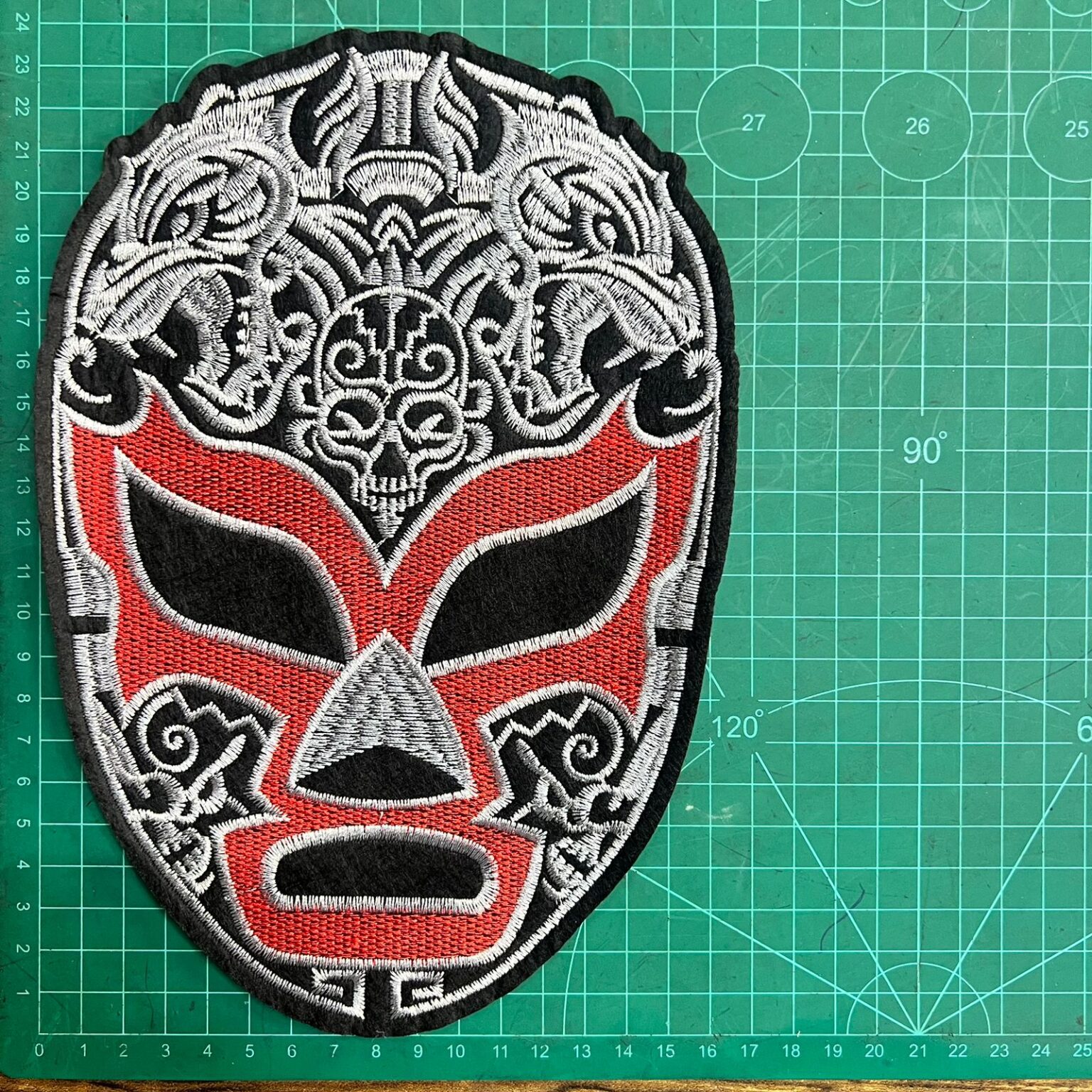 Luchador 03 | Peletería León S.A. de C.V.